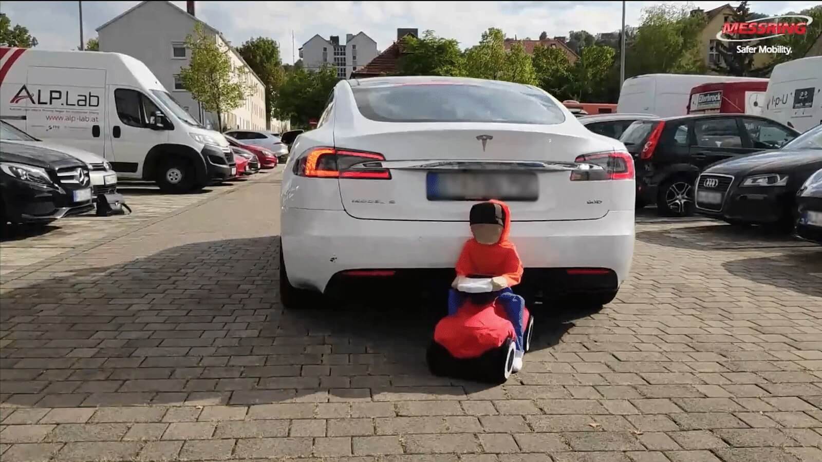 Child dummy for Autonomous Emergency Braking Tests - MESSRING GmbH